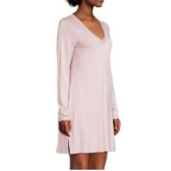 Natori | Intimates & Sleepwear | Nwt Natori Feather Essentials ...